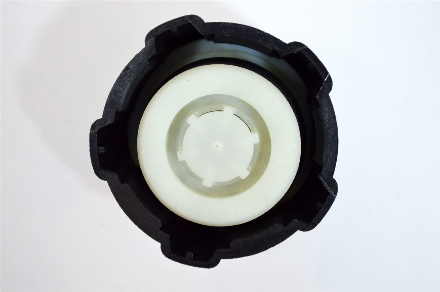 LSC 8200048024 : Radiator Cap / Coolant Header / Overflow Tank Cap ...