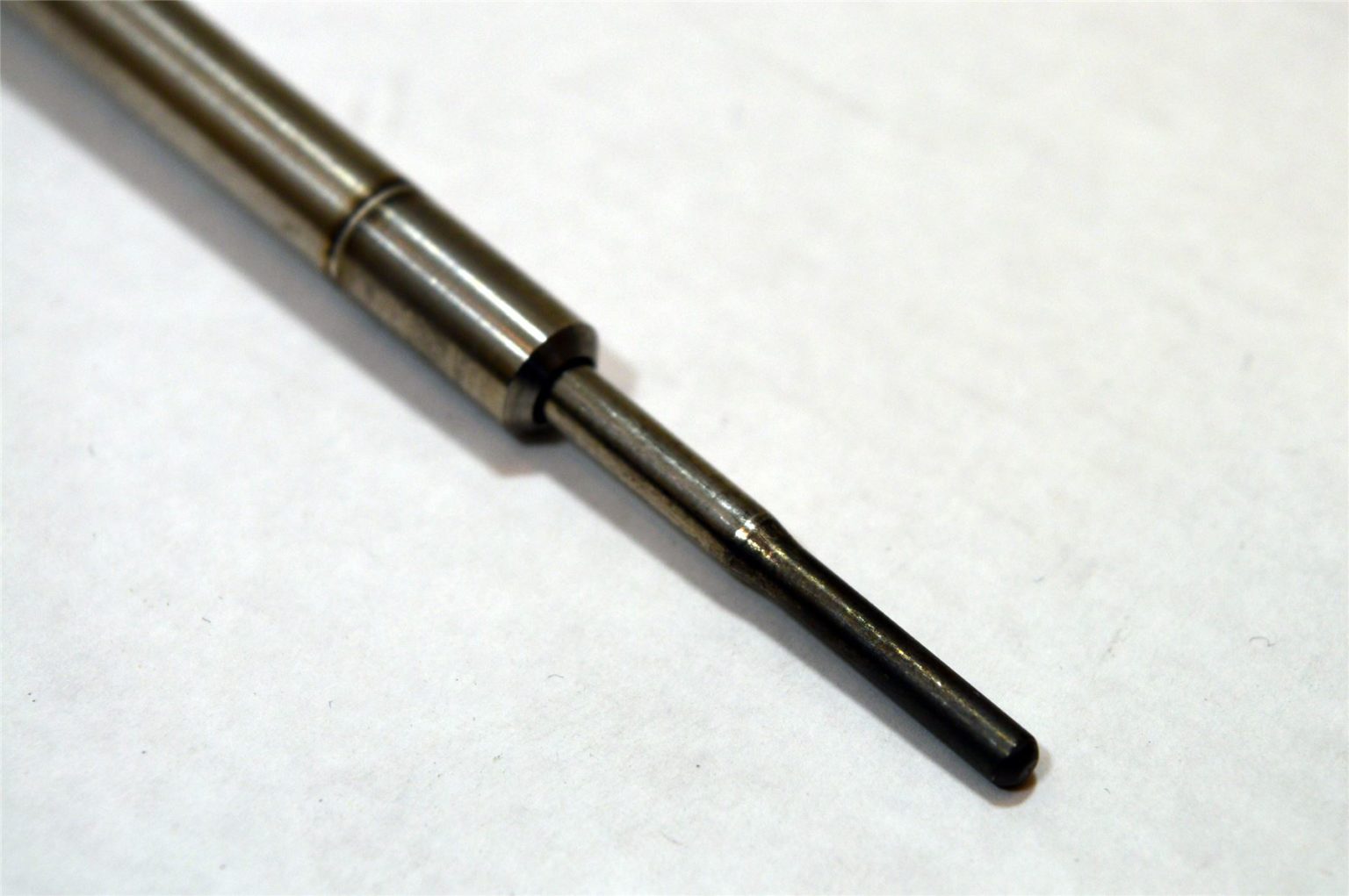 LSC 55590467 : GENUINE Vauxhall Glow Plug with Pressure Sensor - NEW ...