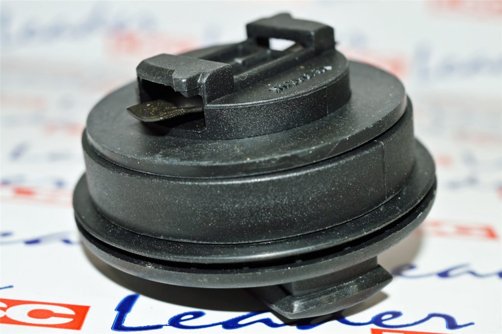 LSC 06C103485N : Engine Oil Filler Cap - NEW - Leader Specialist Components