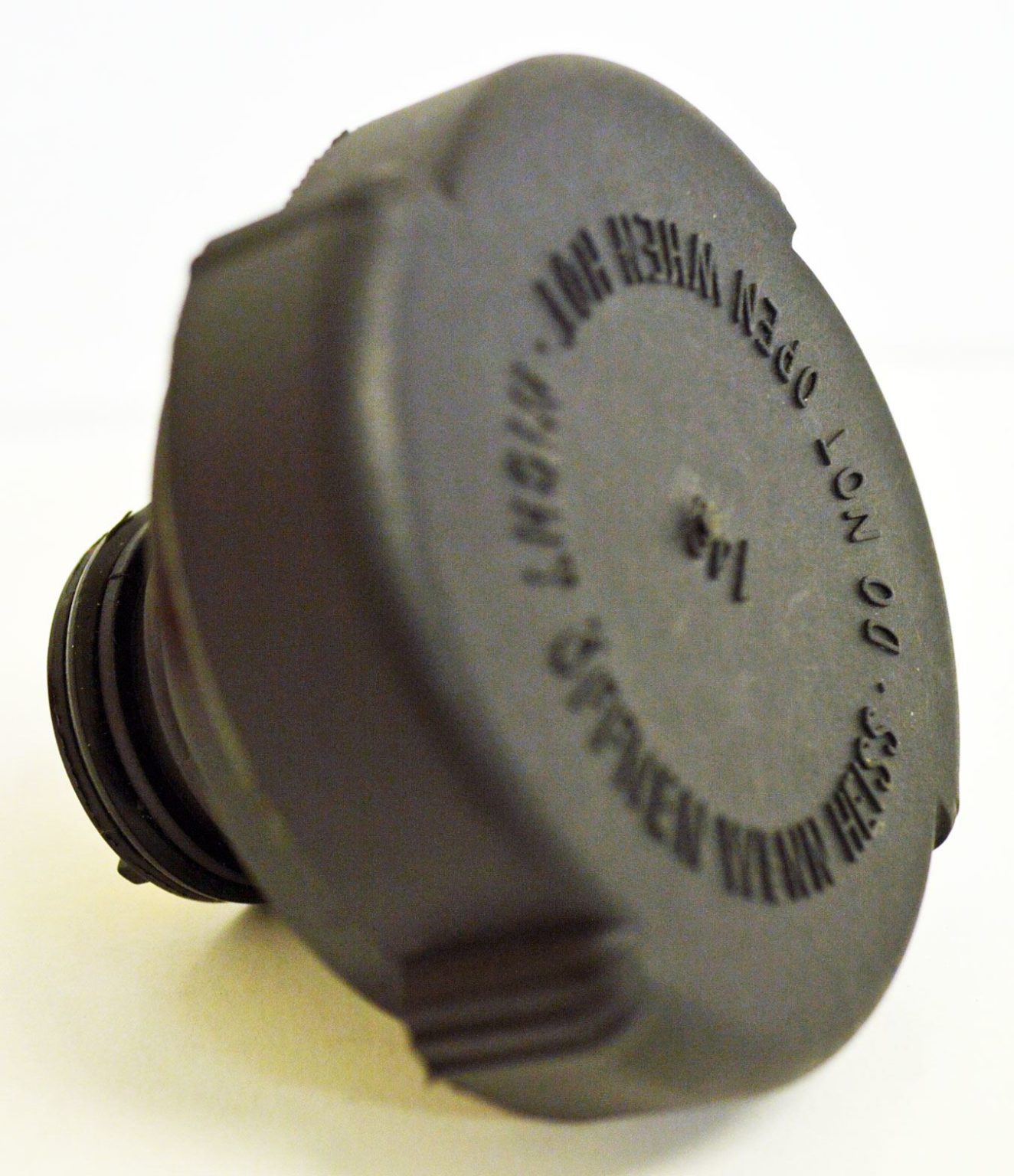 17111742232 : RAD / RADIATOR HEADER TANK CAP - NEW from LSC - Leader ...