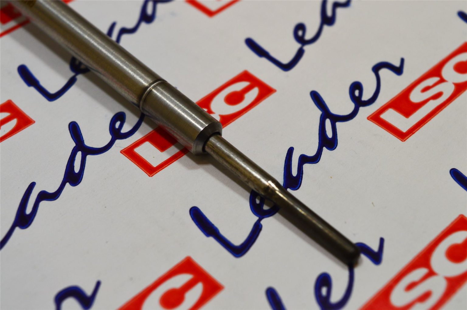 LSC 55590467 : GENUINE Vauxhall Glow Plug with Pressure Sensor - NEW ...