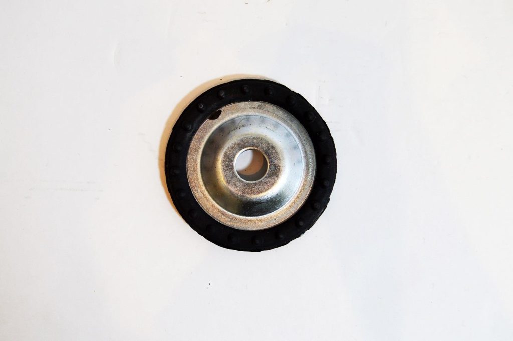 LSC 55701796 : GENUINE Front Shock Absorber Top Strut Mount Wheelhouse ...