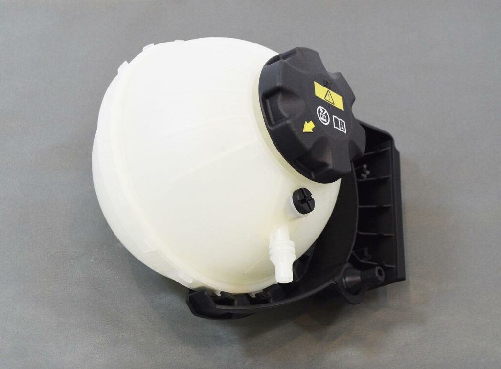 LSC 17137609469 : Coolant Header Tank & Cap with Level Sensor - NEW ...